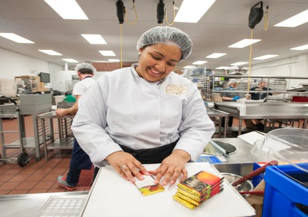 How One Harlem Lady Went From Being Unemployed To Running A Booming ...