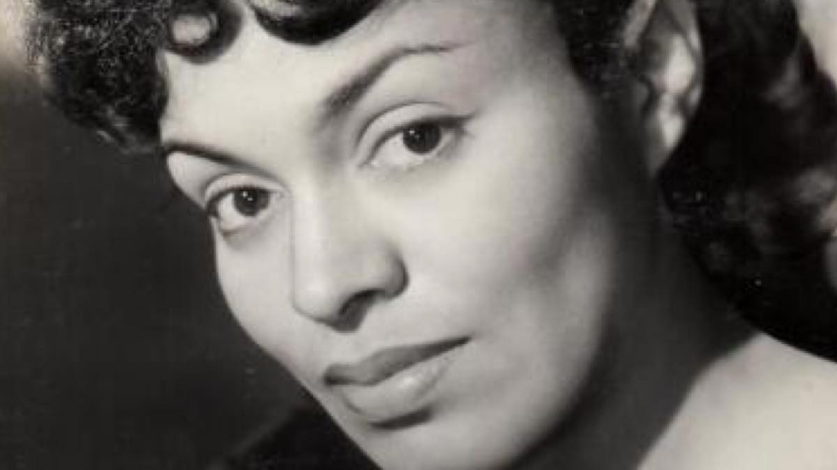 Muriel Burrell Smith Biography: Career, Parents, Movies, Awards, And ...