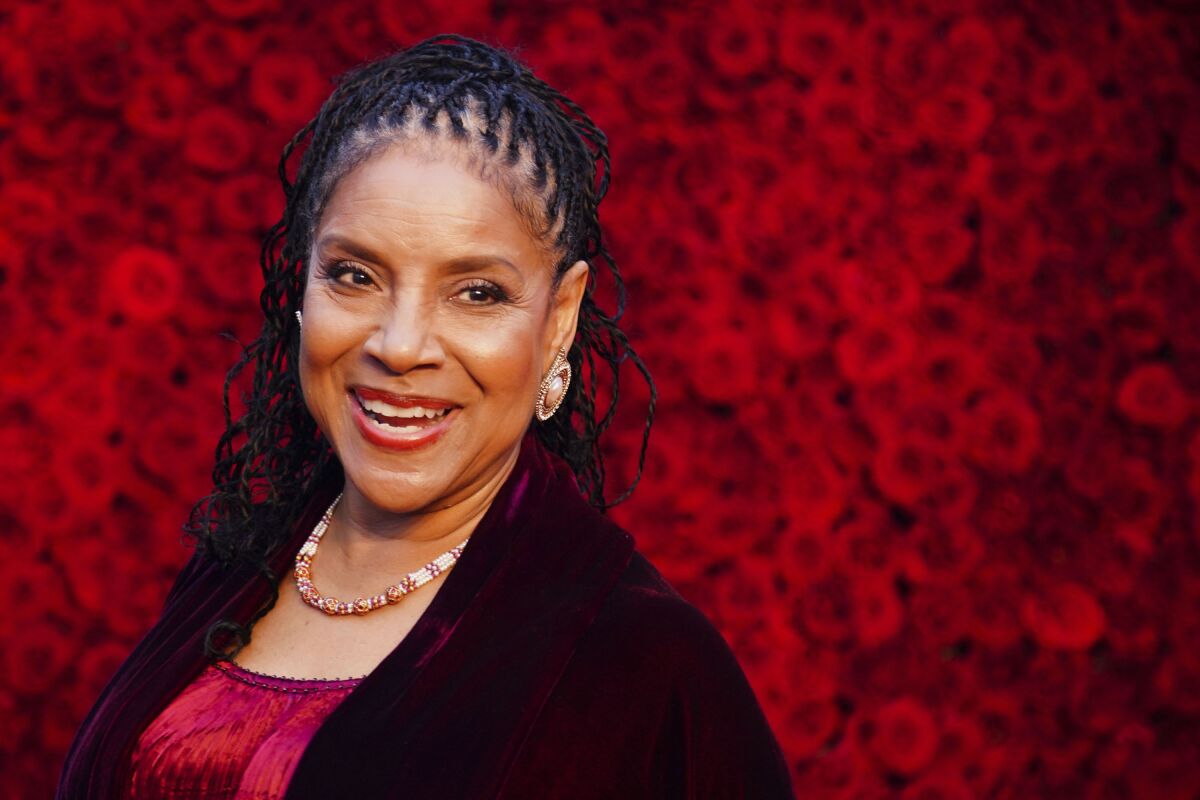 In 2004, Phylicia Rashad Became The First Black Actress To Win The Tony ...