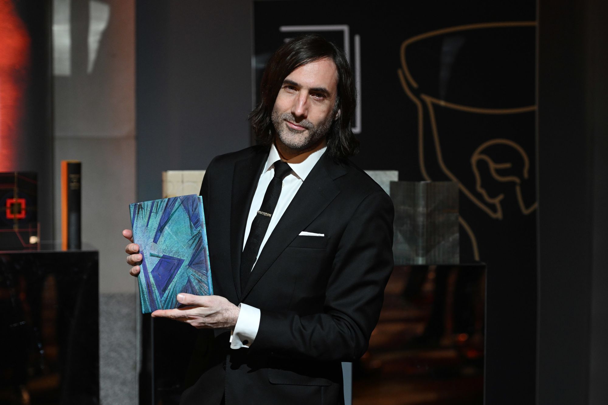 Irish Author Paul Lynch Wins 2023 Booker Prize | HowAfrica Latest news ...