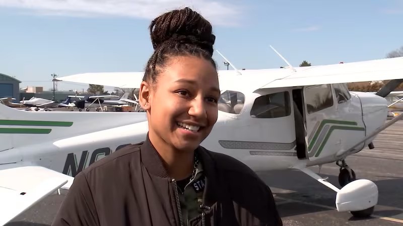 High School Senior, 17, Becomes One of the Youngest Licensed Black ...
